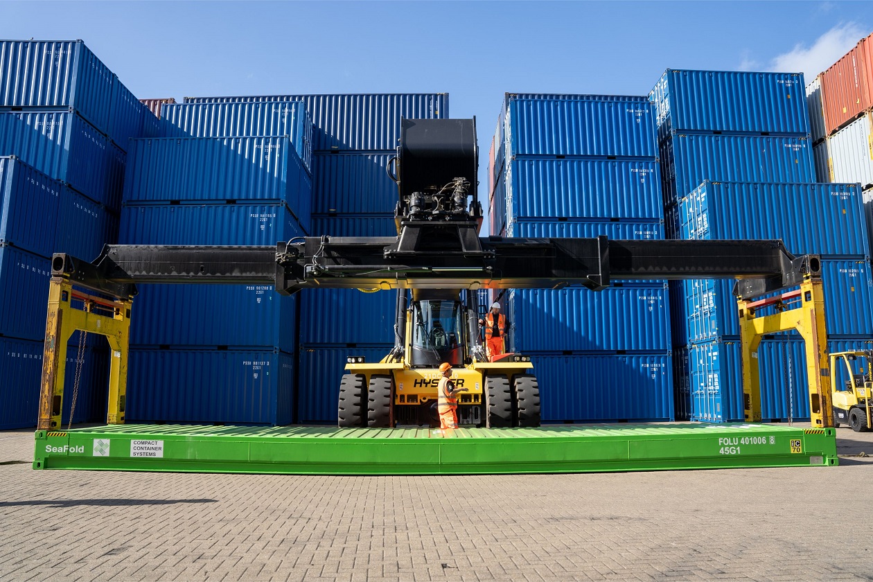 SeaFold 40' | How it Works | Compact Container Systems